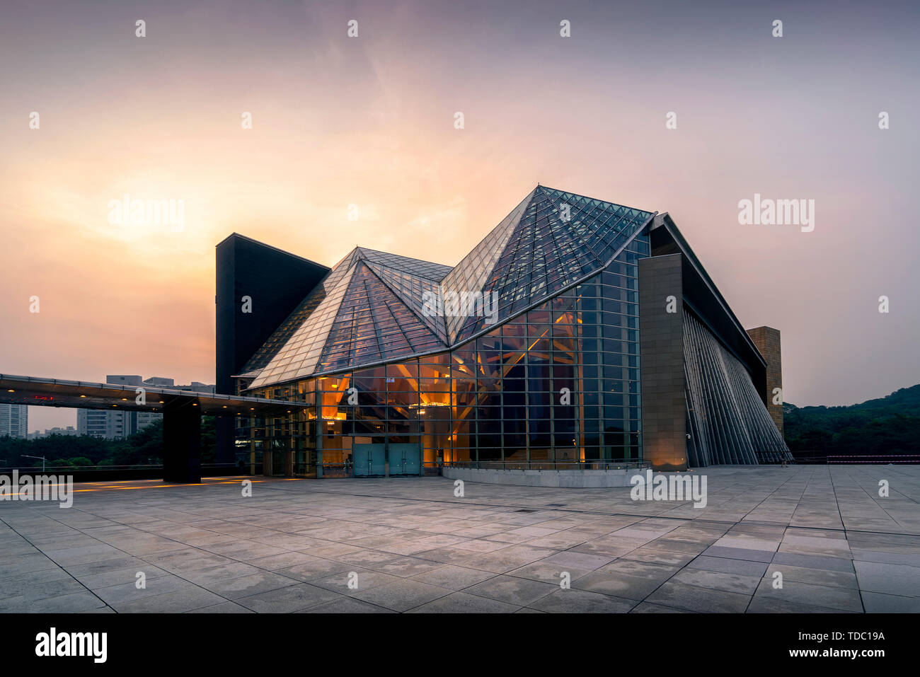 shenzhen concert hall Stock Photo - Alamy
