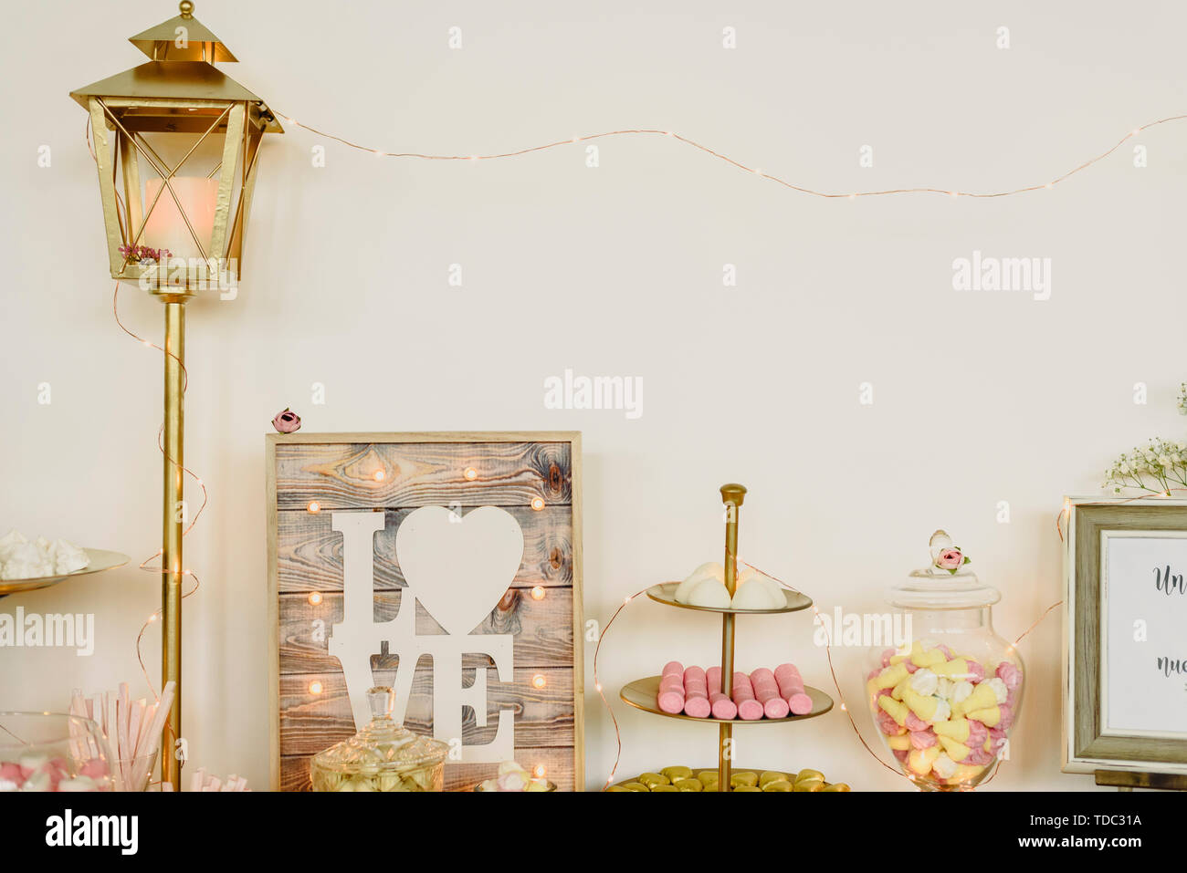 Candy bar beautifully decorated hi-res stock photography and images - Alamy