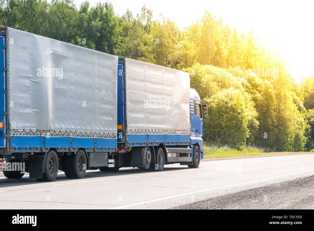 Traffic delivery van hi-res stock photography and images - Alamy