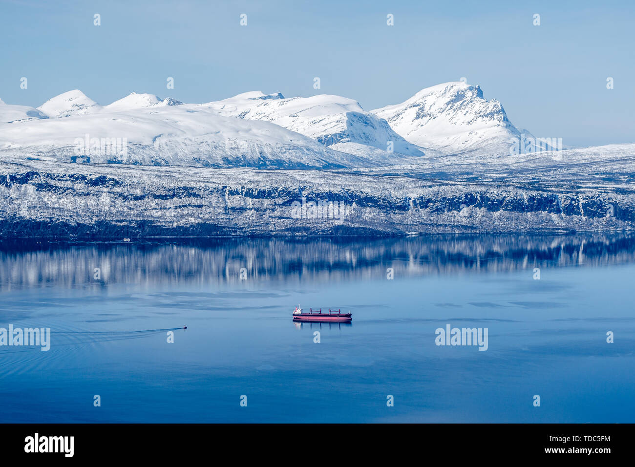 Cargo ship norway hi-res stock photography and images - Alamy