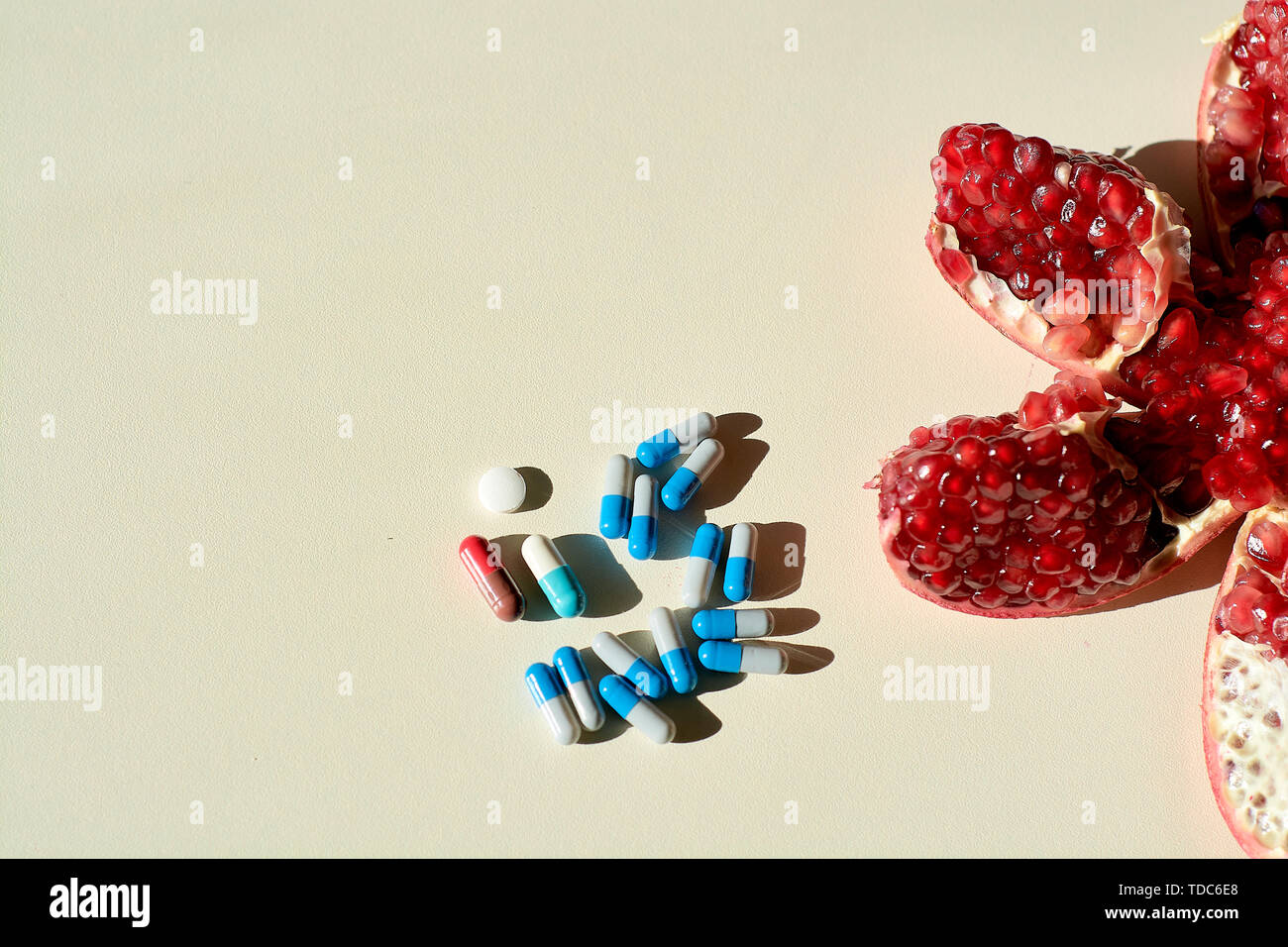 Garnet. Tablets and capsules, pills. The concept of a healthy life ...