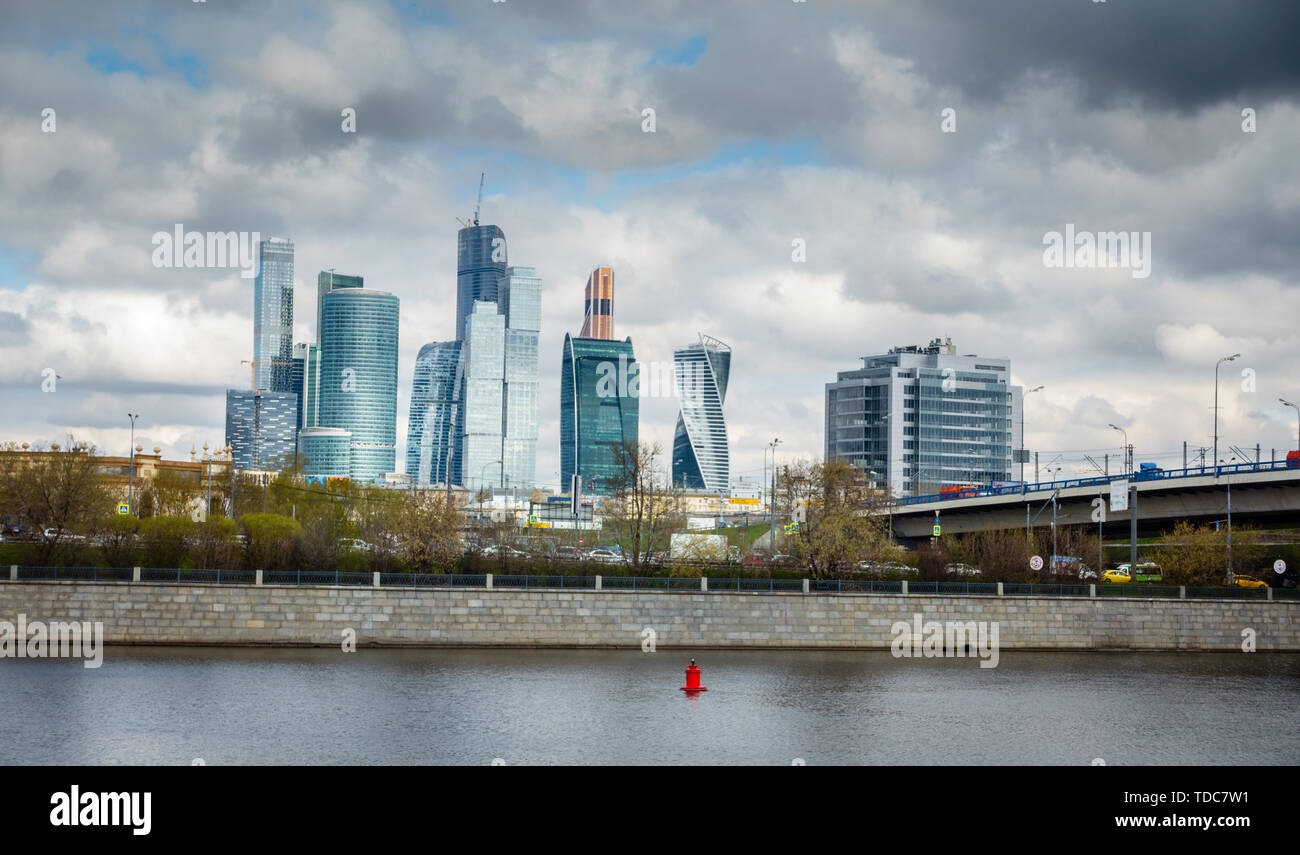 Downtown skyscraper hi-res stock photography and images - Alamy