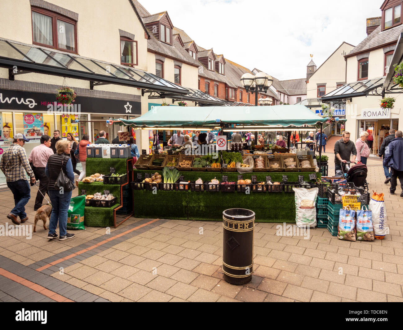 Market Stall Wales High Resolution Stock Photography and Images - Alamy