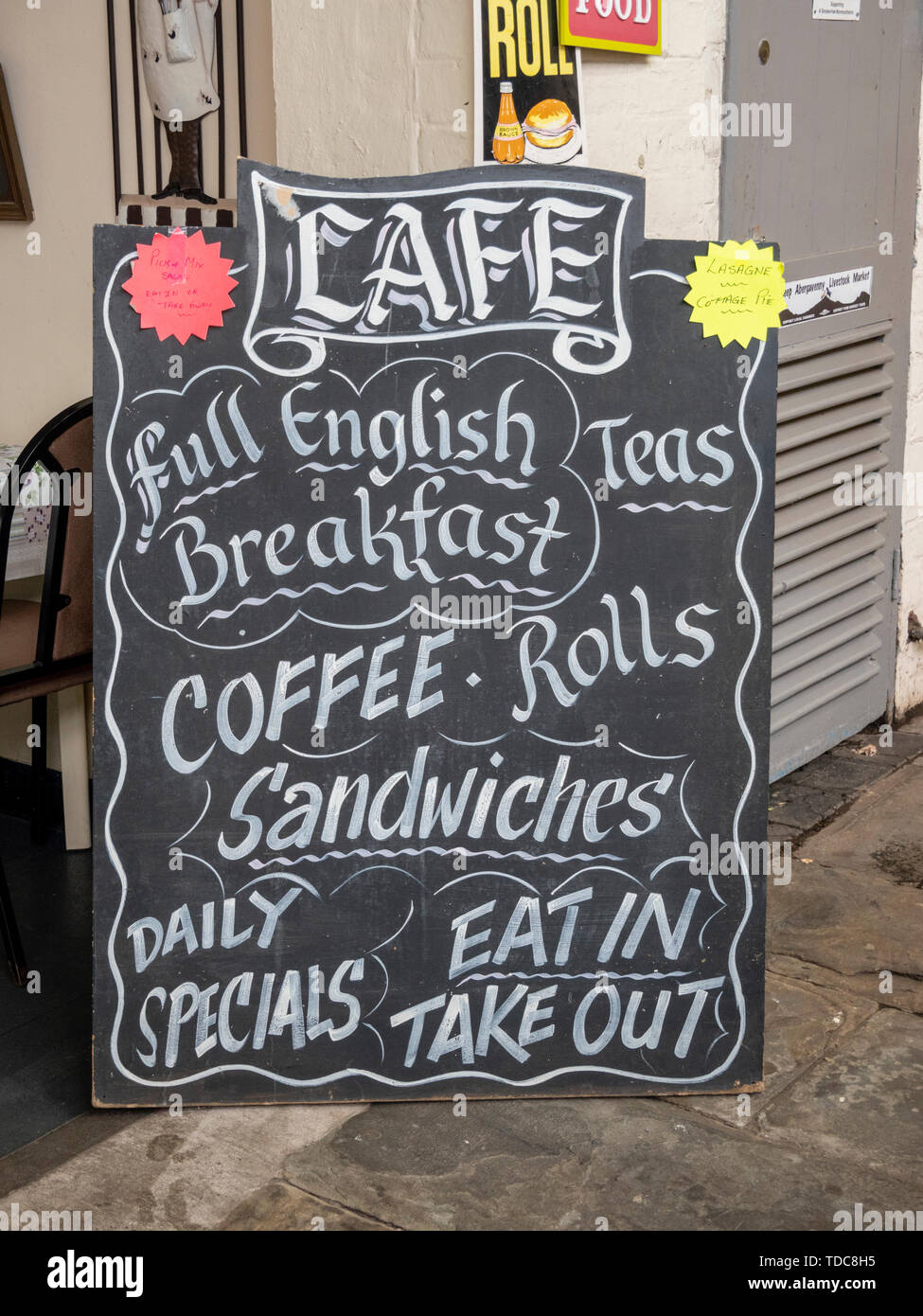 Refreshments sign hi-res stock photography and images - Alamy