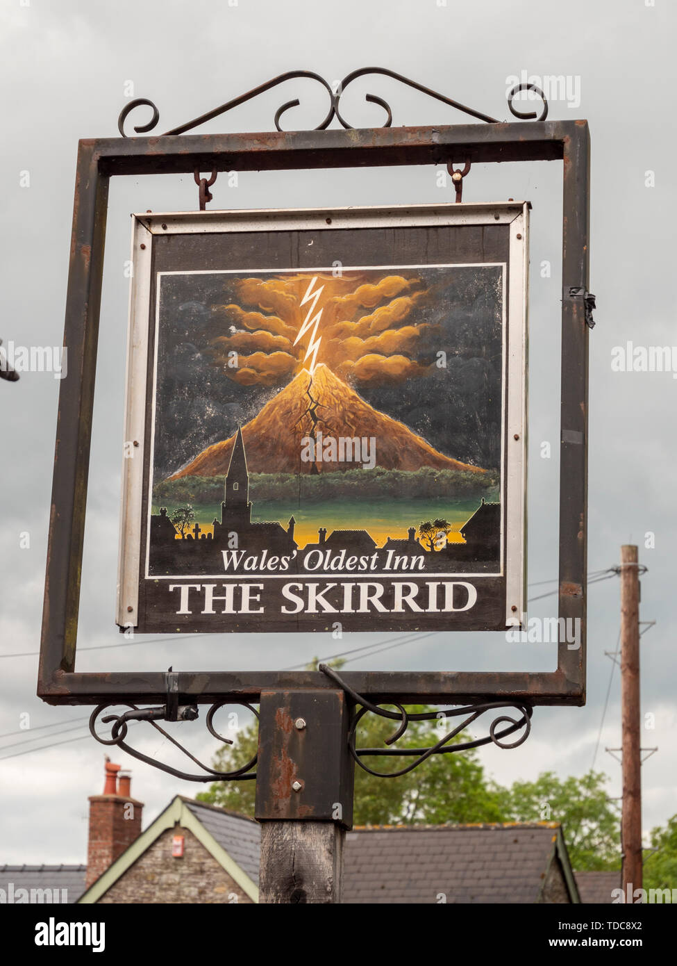 Welsh wales pub sign hi-res stock photography and images - Alamy