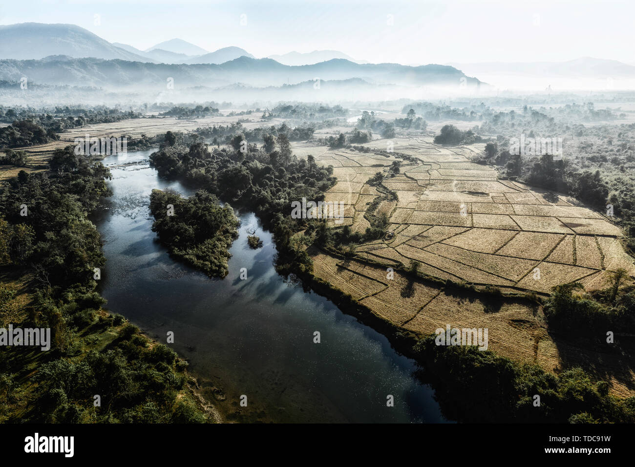 Wanrong hi-res stock photography and images - Alamy