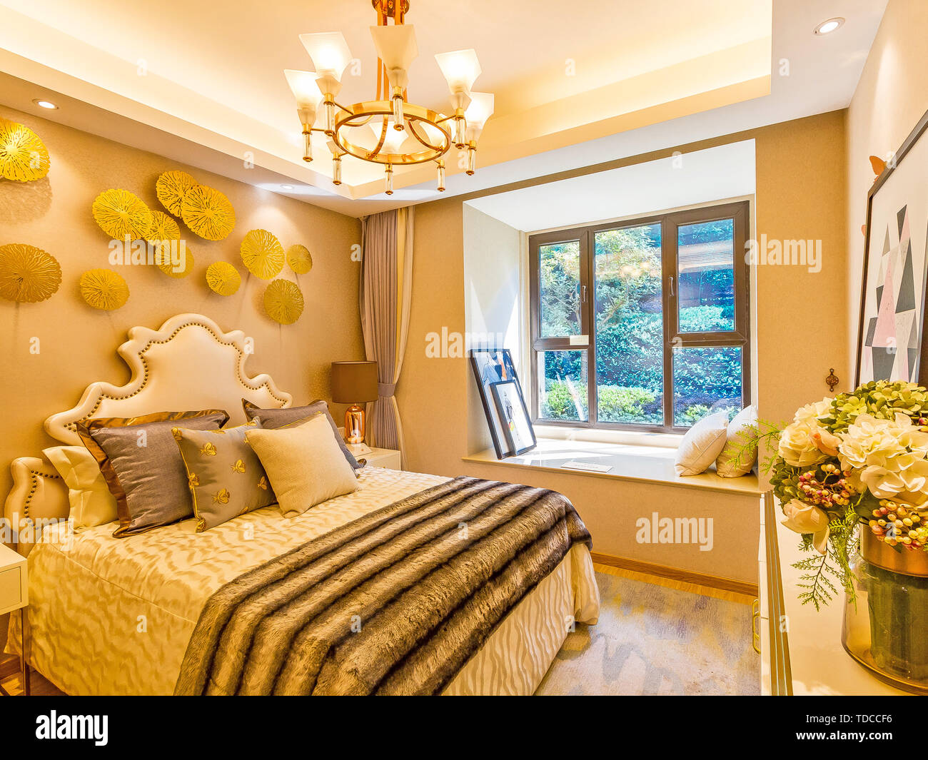 Bedroom, sleep, comfortable and comfortable rest environment, different ...