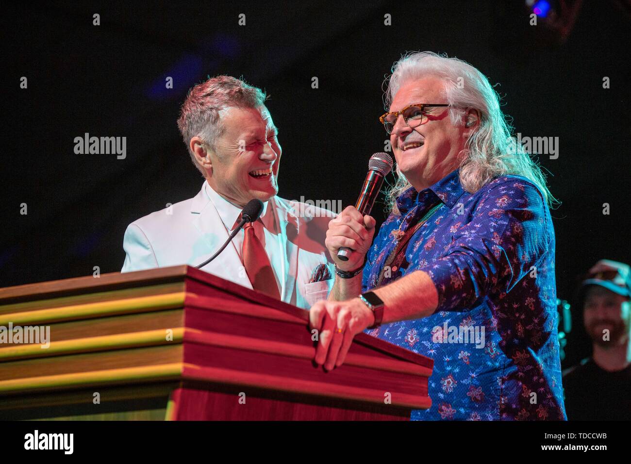 Ricky skaggs grand ole opry hi-res stock photography and images - Alamy