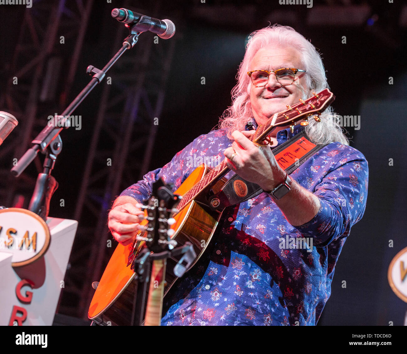 Ricky Skaggs In Concert High Resolution Stock Photography and Images ...
