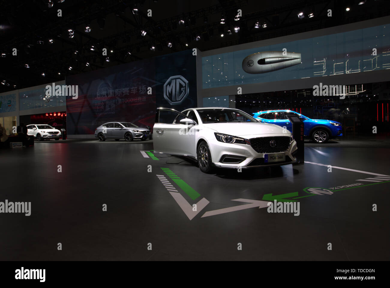 Shanghai auto show hi-res stock photography and images - Alamy