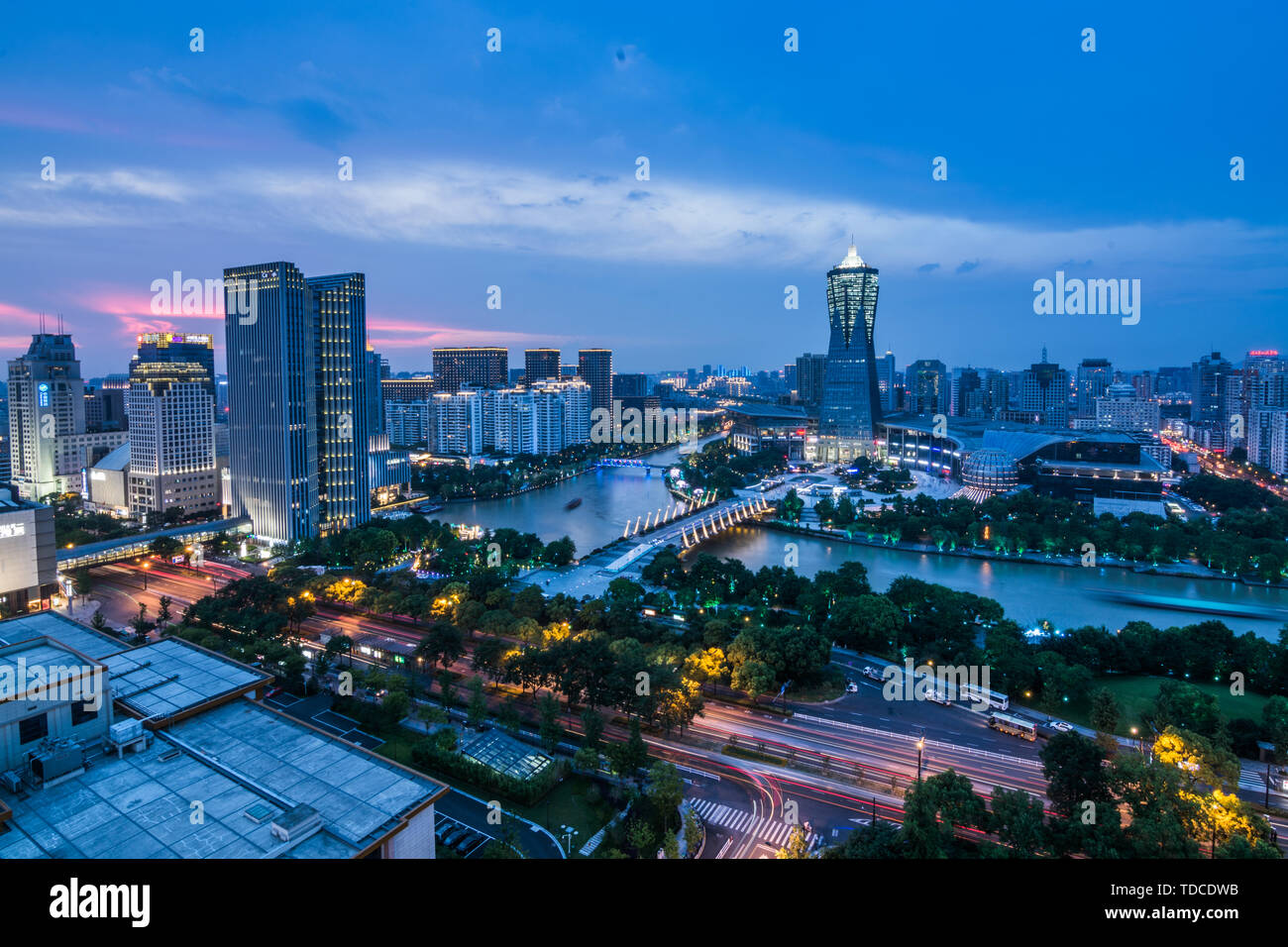 Plaza wulin hi-res stock photography and images - Alamy