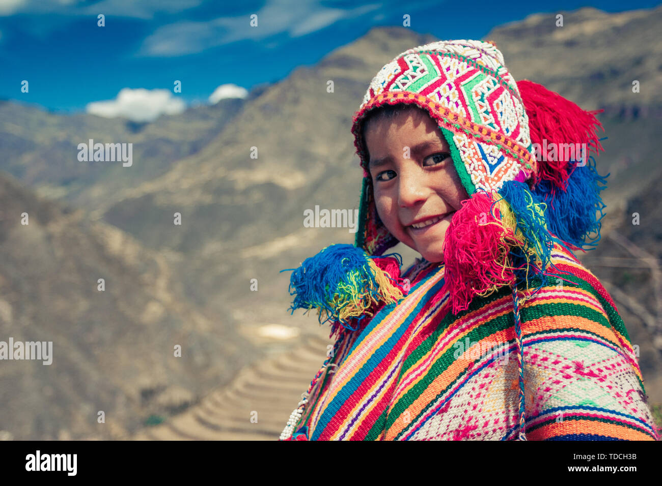Peruvian costume hi-res stock photography and images - Alamy