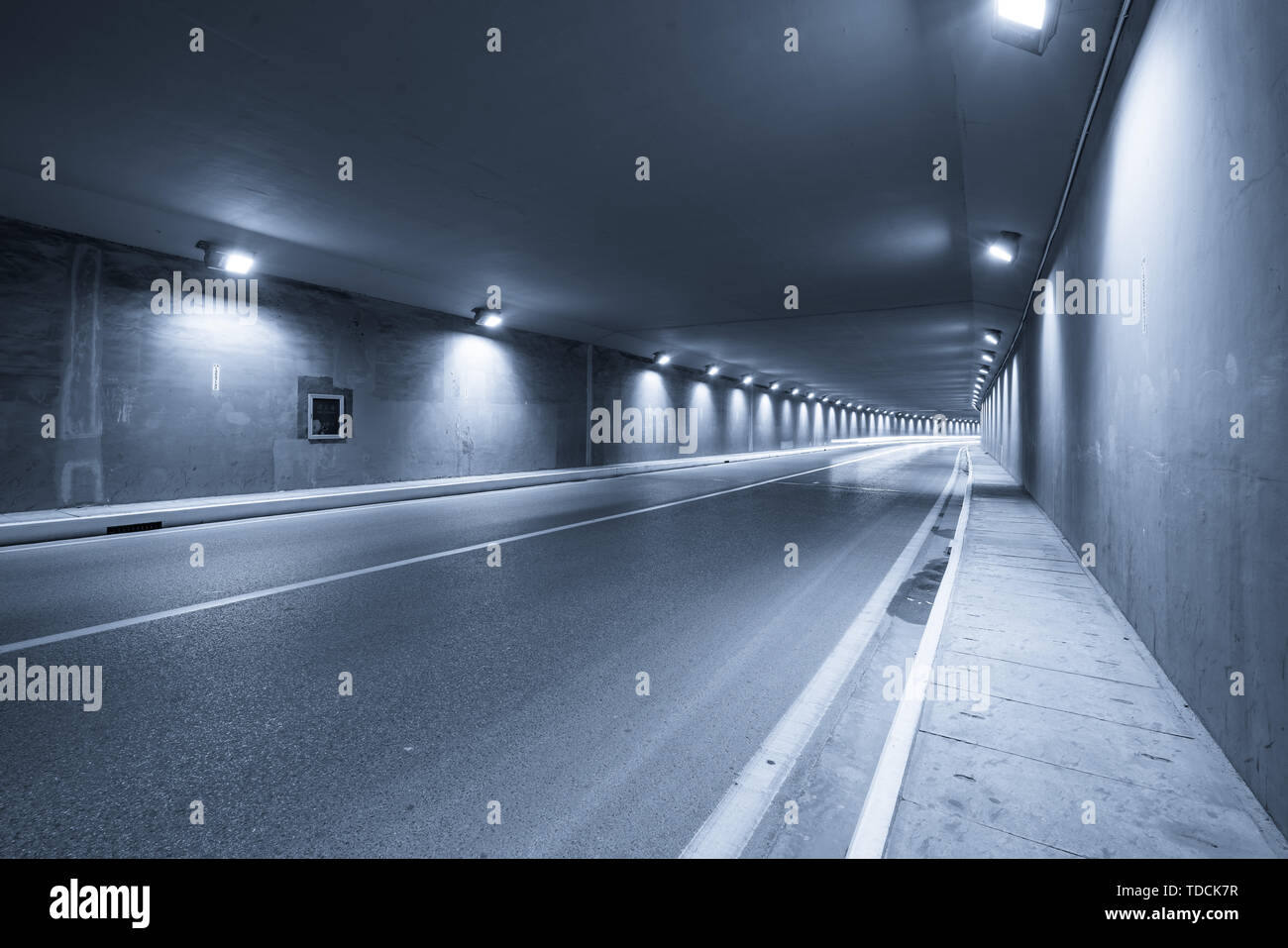 Urban tunnel traffic guide hi-res stock photography and images - Alamy