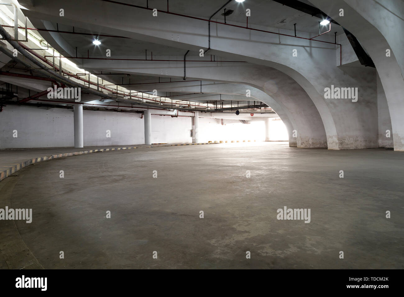 Empty square car background Stock Photo - Alamy