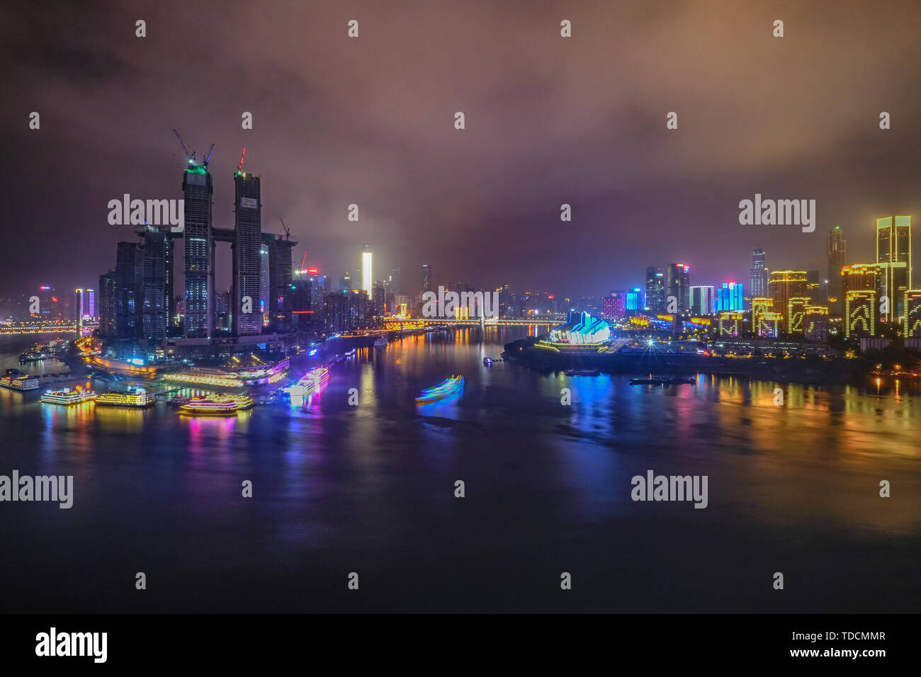 Le is the fog capital, the urban landscape of Chongqing Stock Photo - Alamy