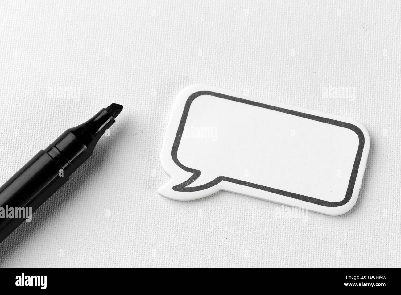 Social Media Chat Concept. Blank empty chat bubble for text Stock Photo ...