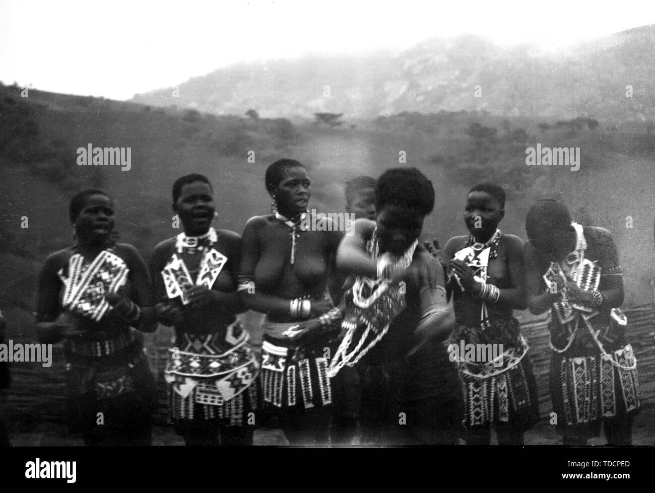Zulu women hi-res stock photography and images - Alamy