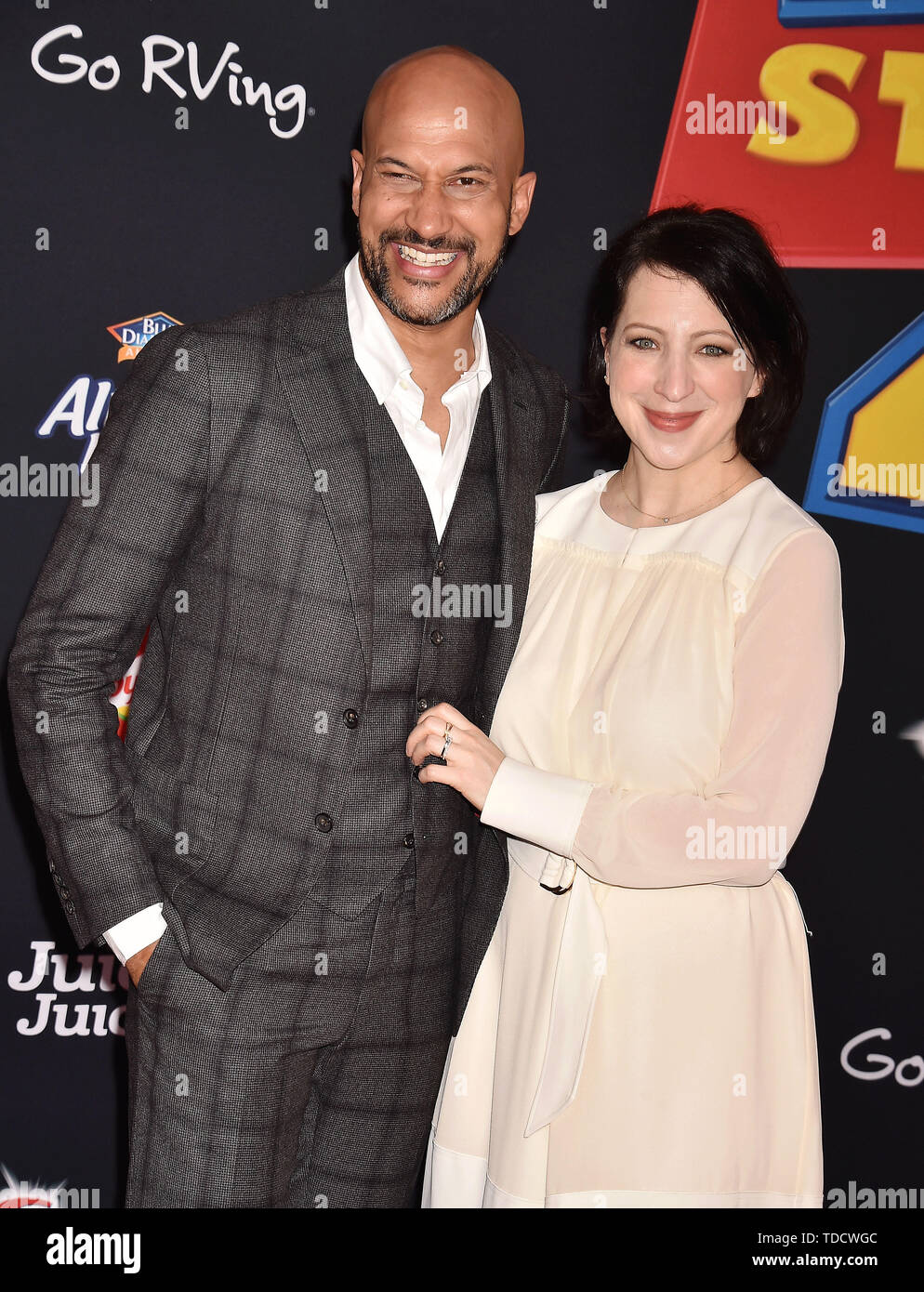 HOLLYWOOD, CA - JUNE 11: Keegan-Michael Key and Elisa Key arrive at the ...