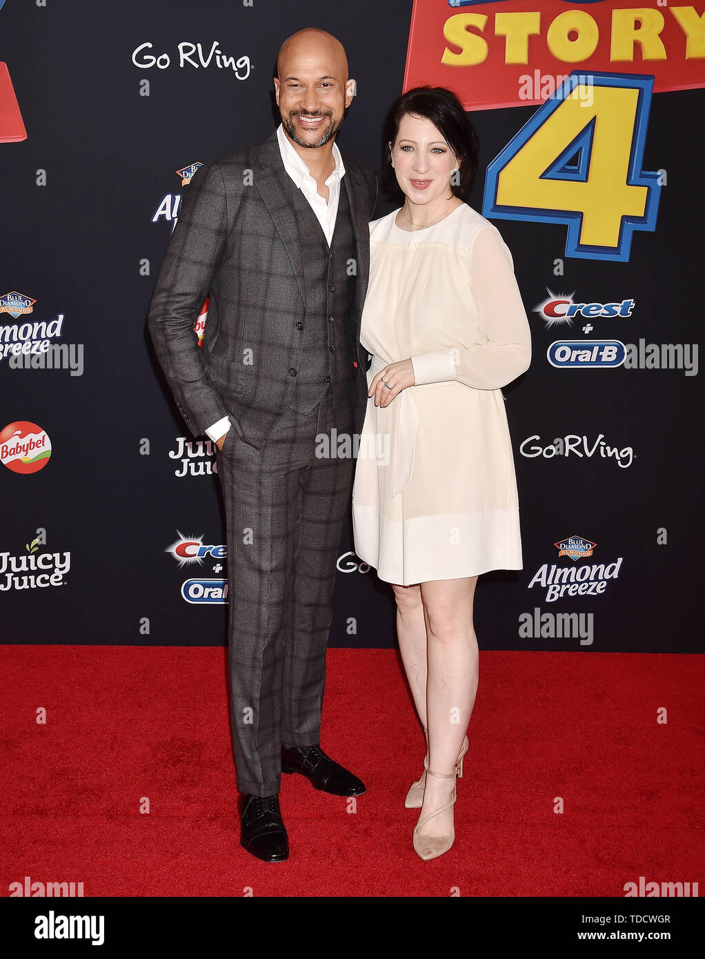 HOLLYWOOD, CA - JUNE 11: Keegan-Michael Key and Elisa Key arrive at the ...