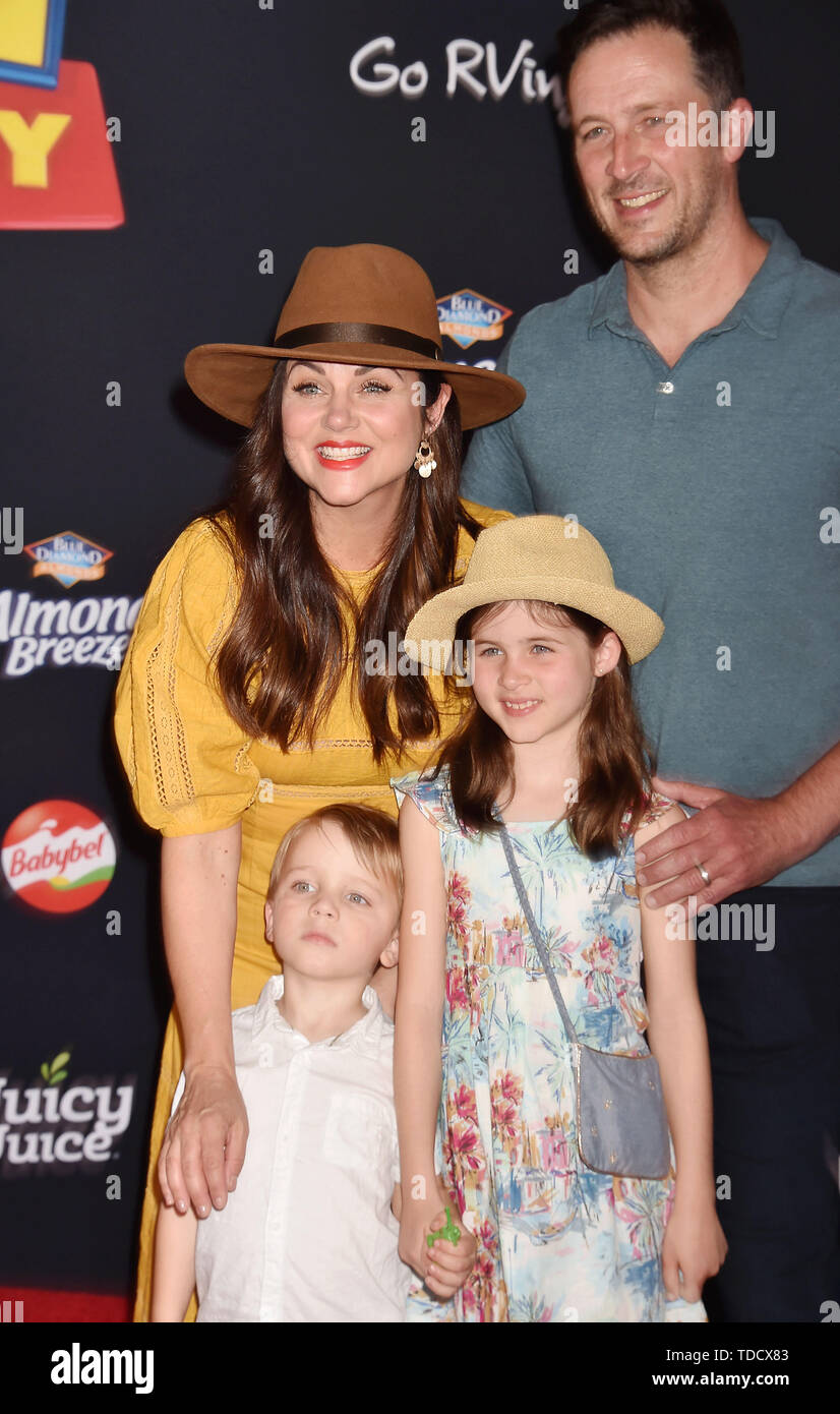 HOLLYWOOD, CA - JUNE 11: Tiffani Thiessen, Brady Smith, Harper Renn ...