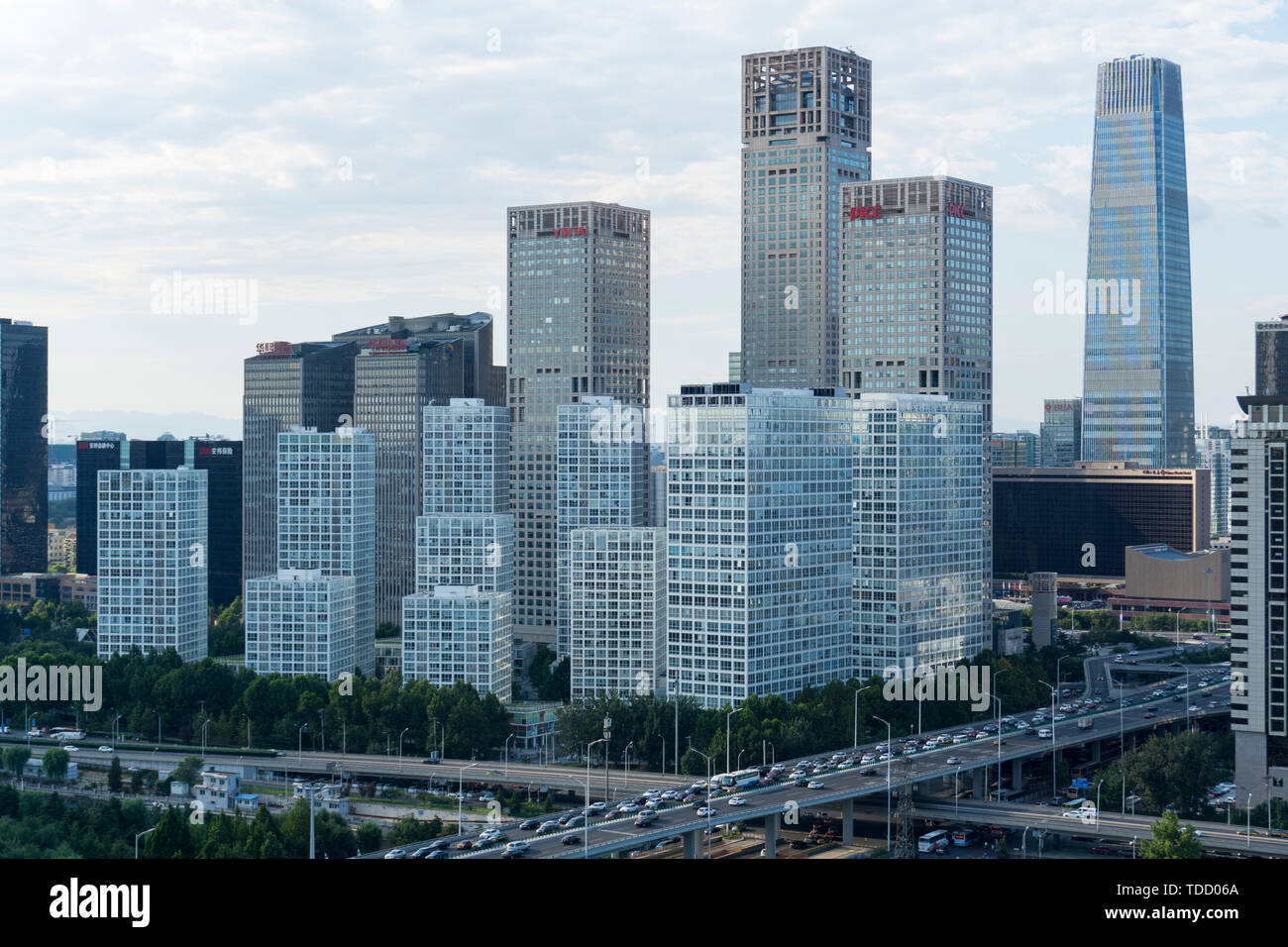 Expressways and commercial office hi-res stock photography and images ...