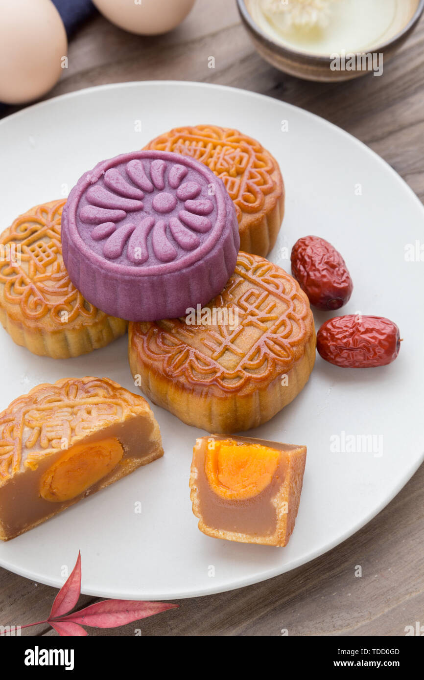 Soviet style mooncakes hi-res stock photography and images - Alamy