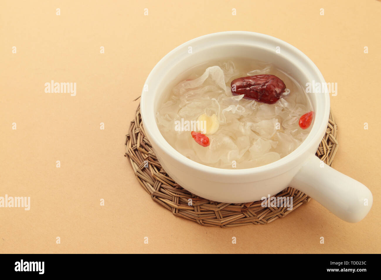 Silver ear soup hi-res stock photography and images - Alamy