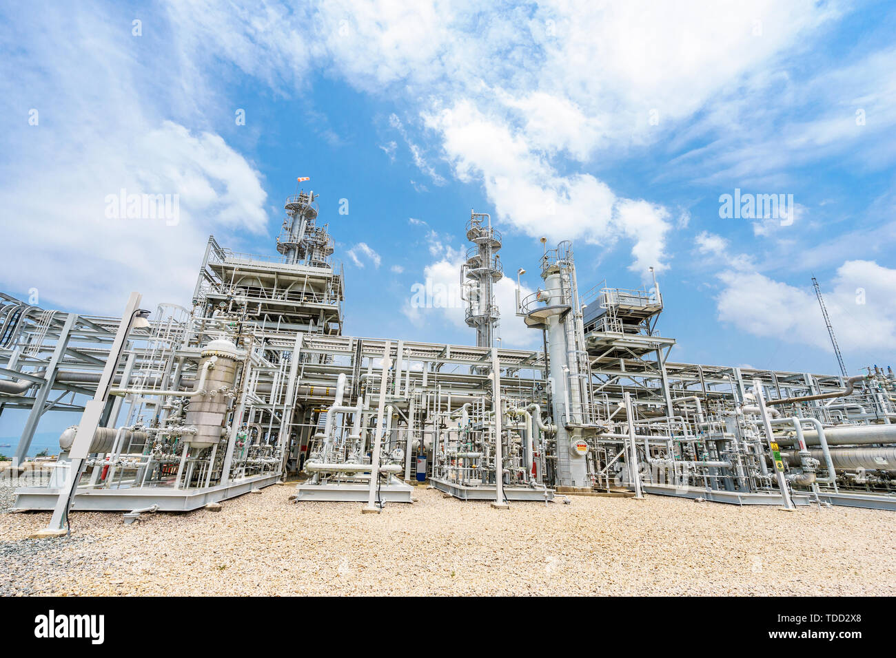equipment,pipeline and tank of oil refinery plant Stock Photo - Alamy