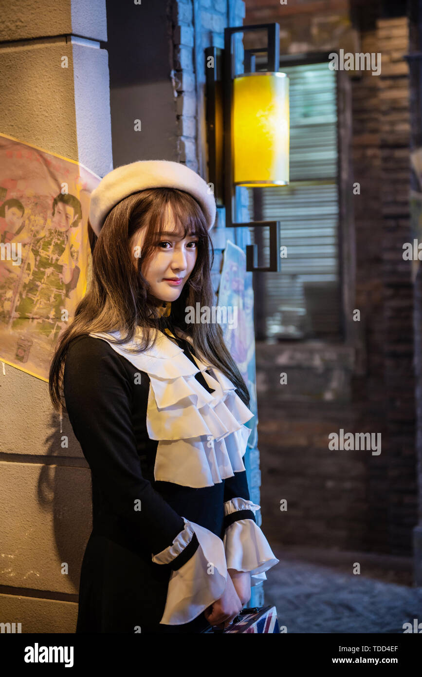 Beauty portrait little fresh maid beautiful and lovely old Shanghai ...
