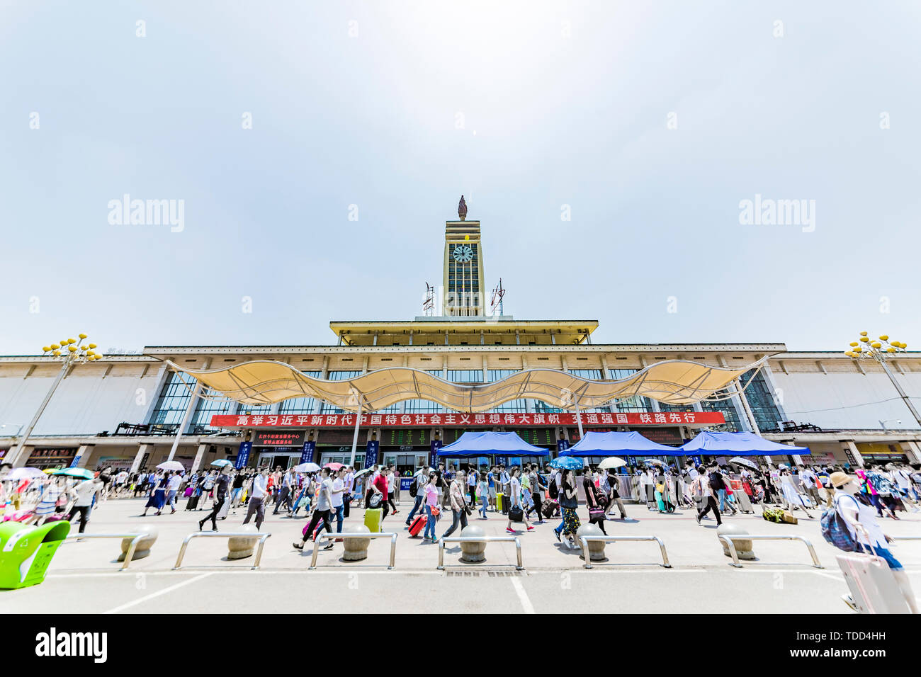 changsha railway station Stock Photo - Alamy
