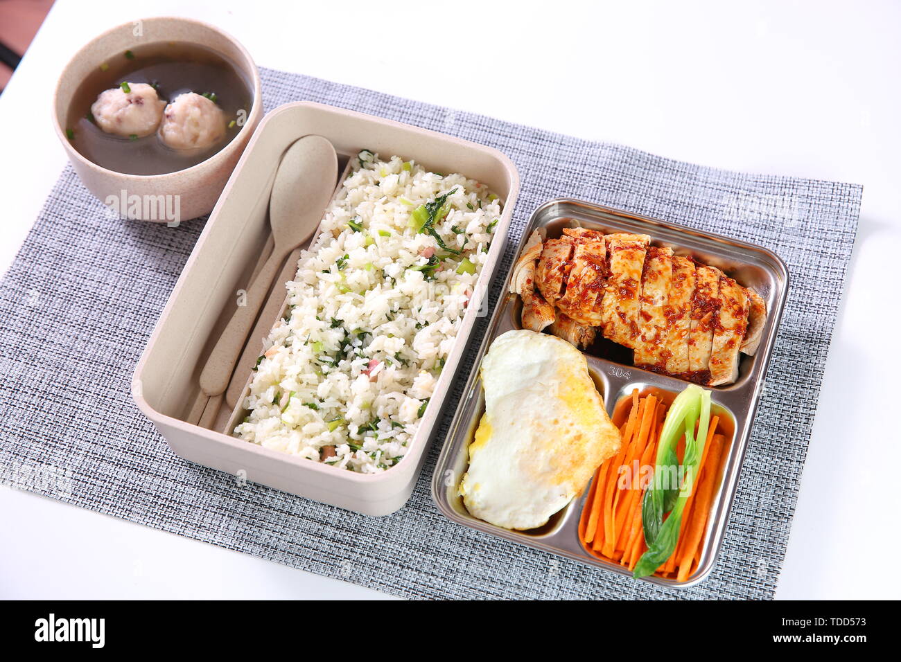 Spat chicken package meal Stock Photo - Alamy