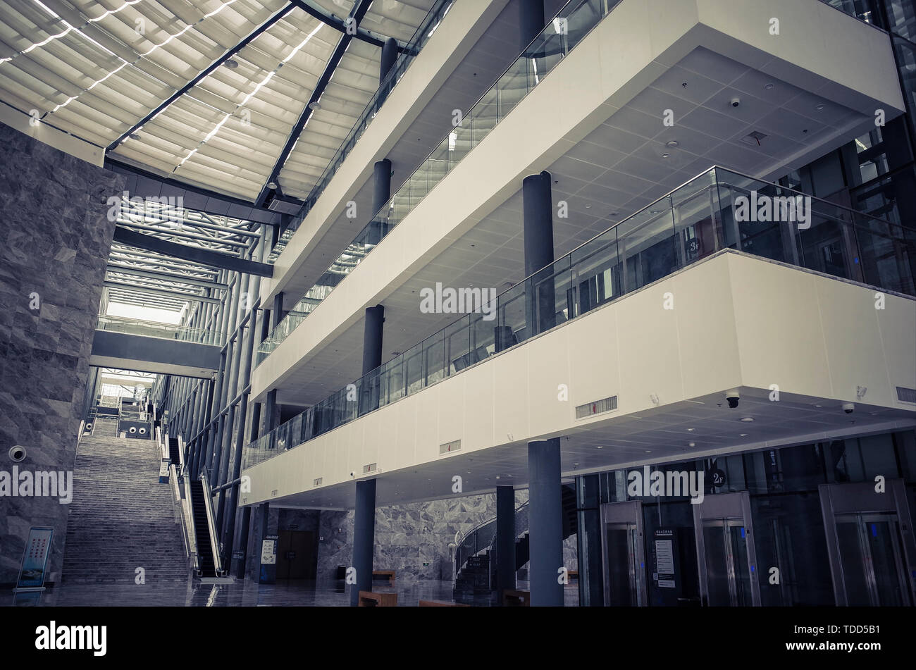 Jingdezhen city hi-res stock photography and images - Alamy