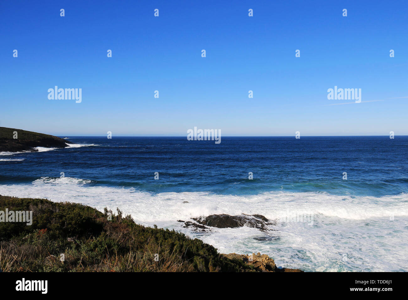 Big waves choppy ocean hi-res stock photography and images - Alamy