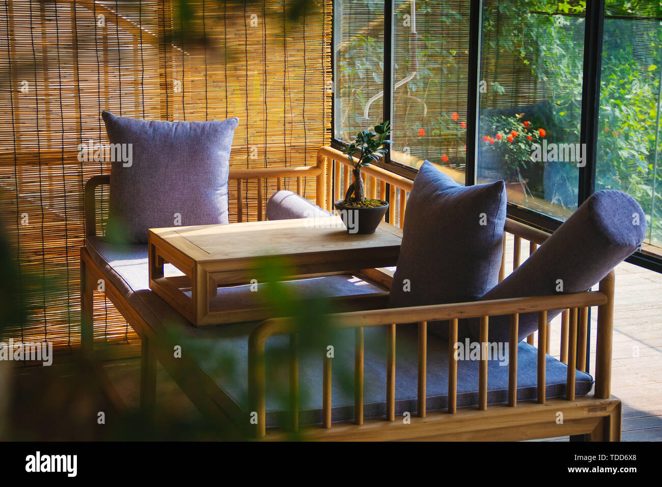 Homestay family hi-res stock photography and images - Alamy