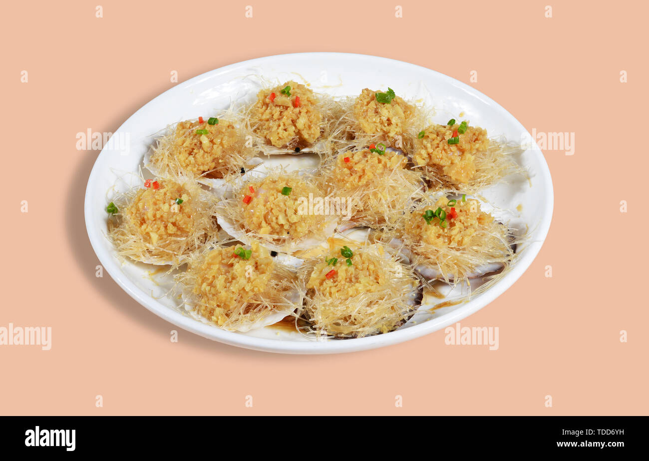 Garlic steamed scallops Stock Photo - Alamy