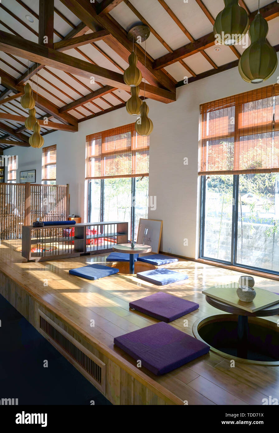 Buildings and luxurious dining rooms hi-res stock photography and ...