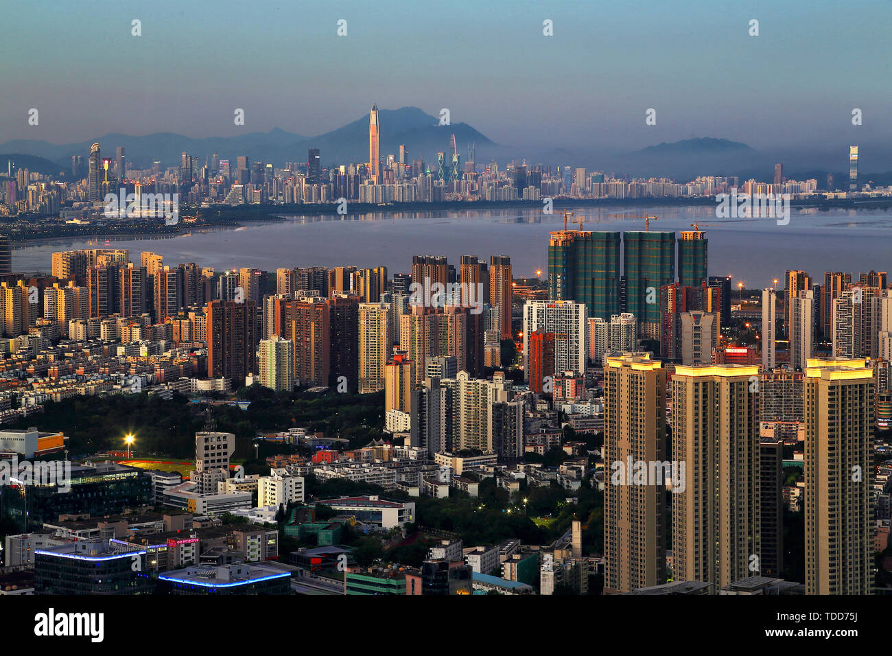 Scenic overpasses hi-res stock photography and images - Alamy