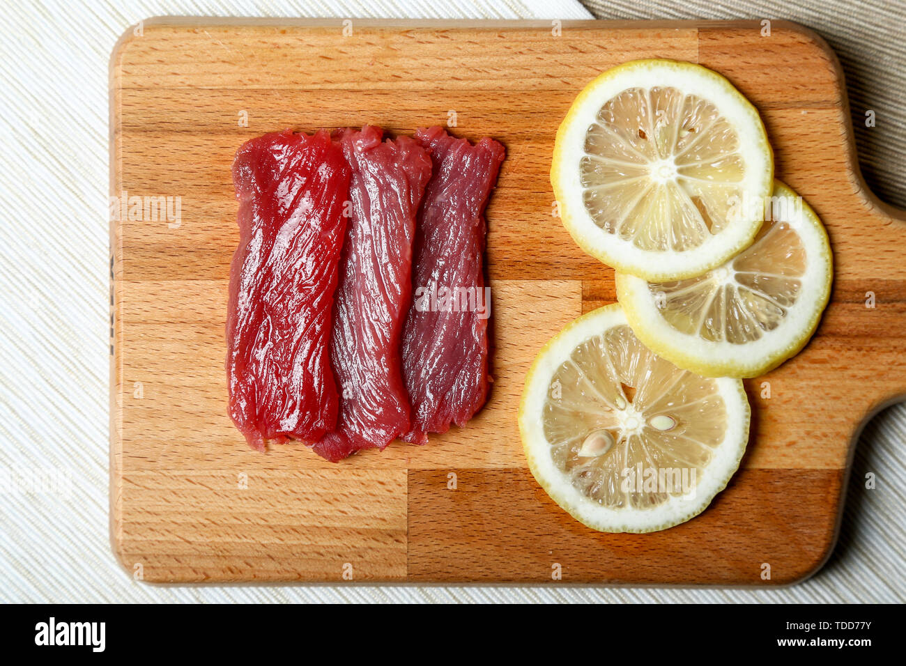 Beef and lemon Stock Photo - Alamy