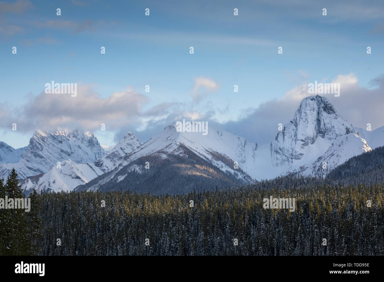 Great Mountain View, Commonwealth Peak, Spray Valley Lakes Provincial ...