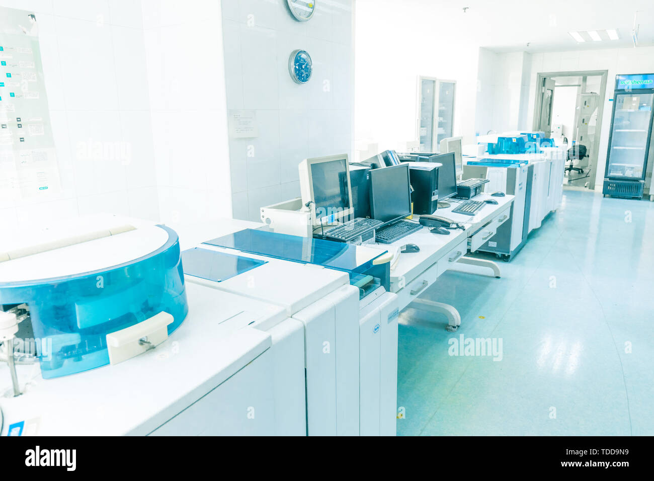 Laboratory medical care Stock Photo - Alamy