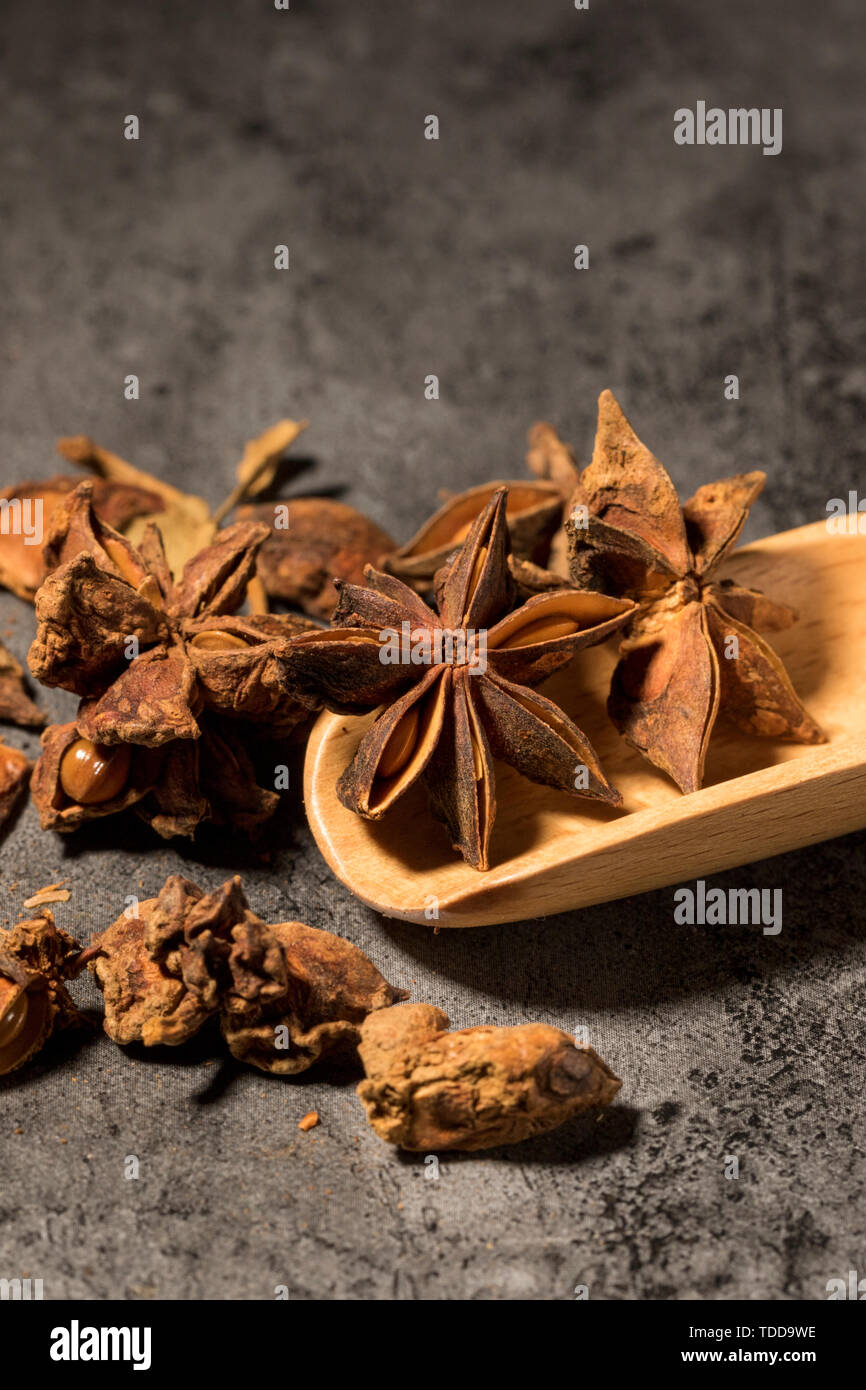 Octagon spice hi-res stock photography and images - Alamy