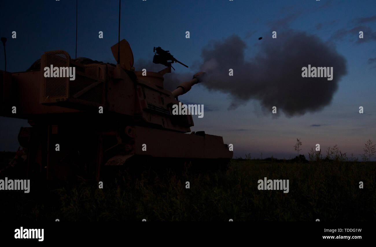 214th field artillery regiment hi-res stock photography and images - Alamy