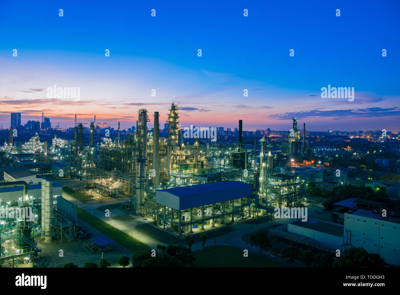 Modern chemical industry Stock Photo - Alamy