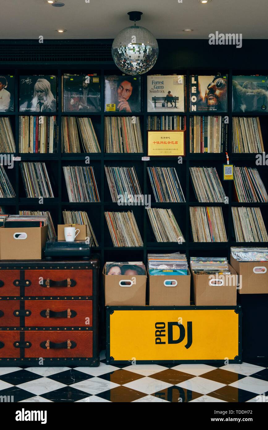 Record Store Vinyl Records Vintage Stock Photo - Alamy