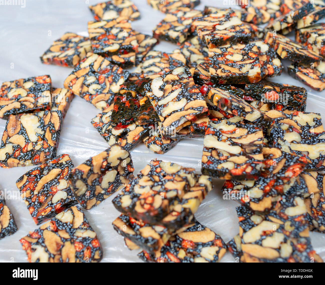 Gelatin gelatin made of gelatin slices and gelatin production hi-res ...