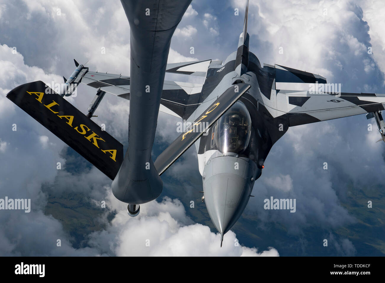 A U.S. Air Force 18th Aggressor Squadron F-16 Fighting Falcon ...