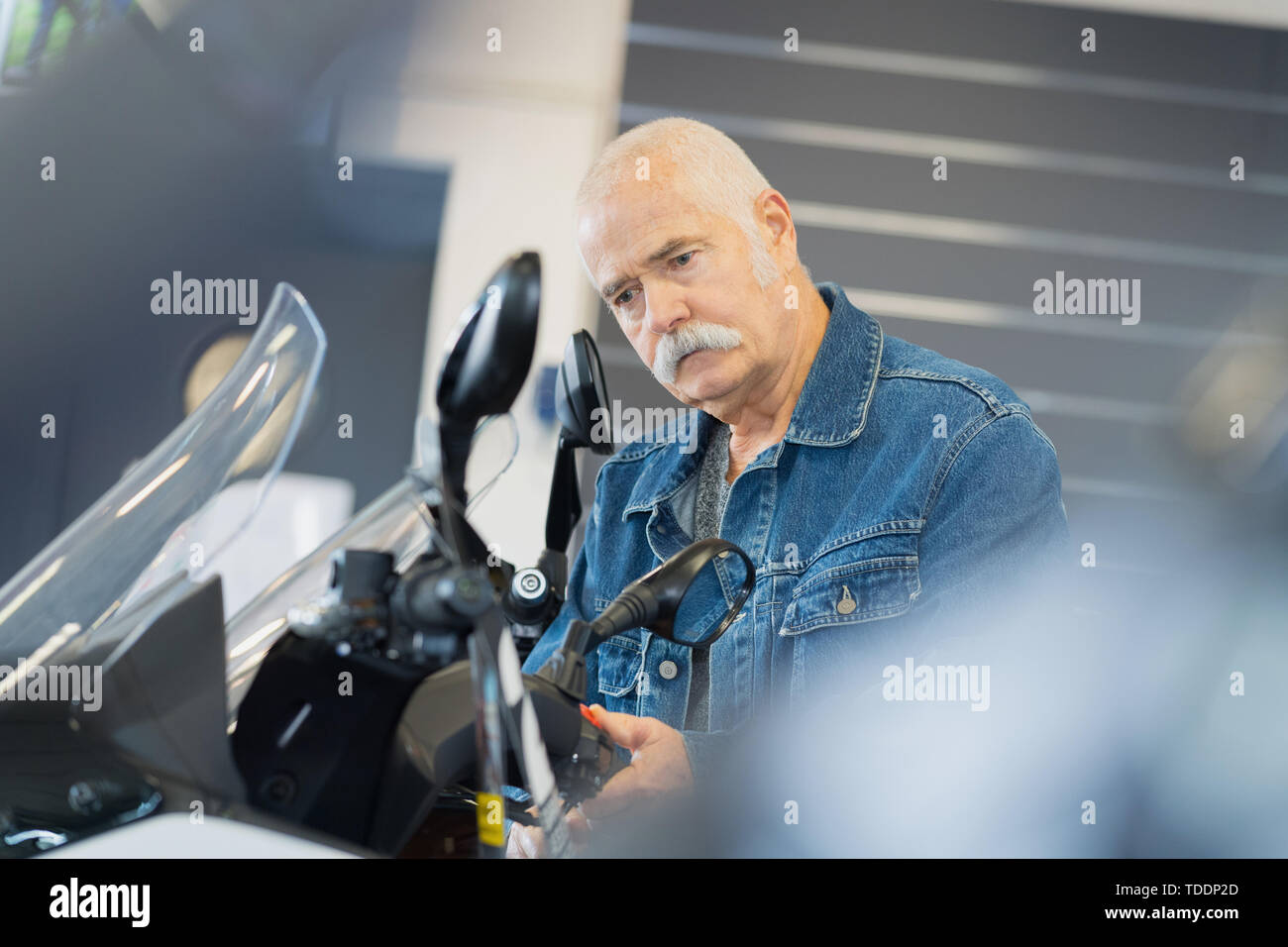Checking the speedometer hi-res stock photography and images - Alamy