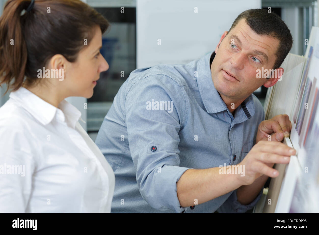 Formally dressed man hi-res stock photography and images - Alamy