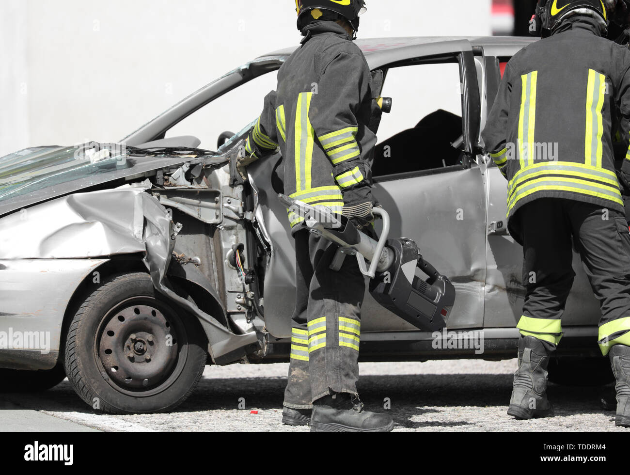 Team shear hi-res stock photography and images - Alamy