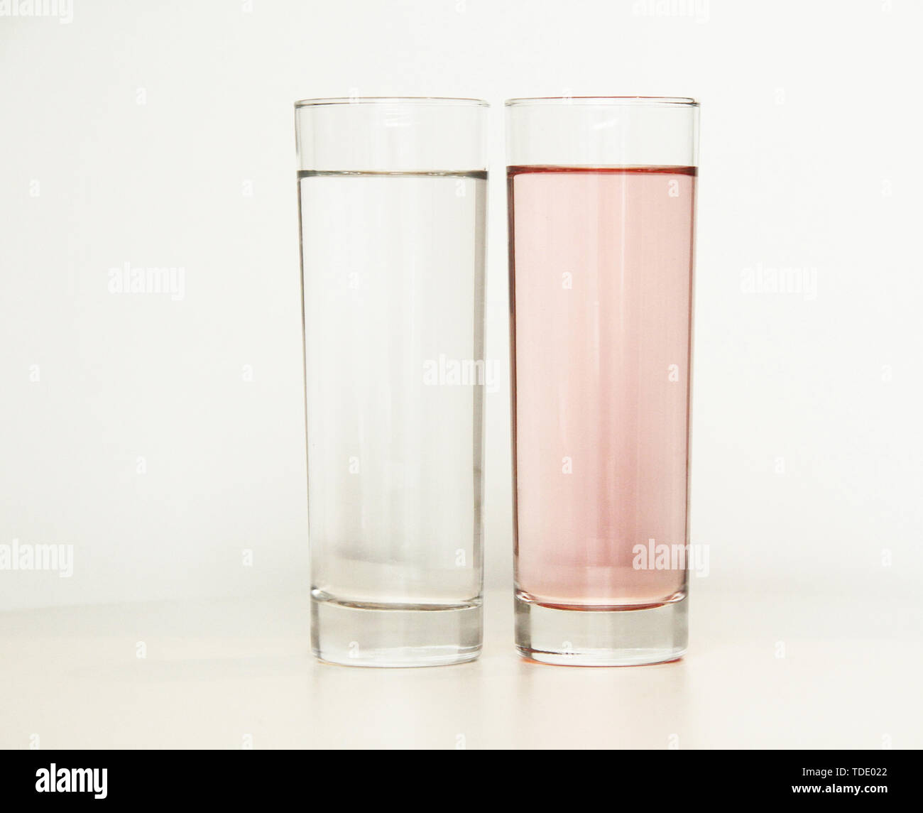 Two 2 Glasses Rose High Resolution Stock Photography and Images - Alamy